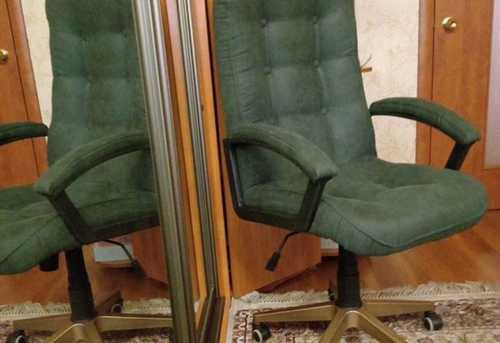 Кресло руководителя новая мебельная ткань