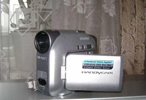 Фото-Видио камера sony DCR-HC32E