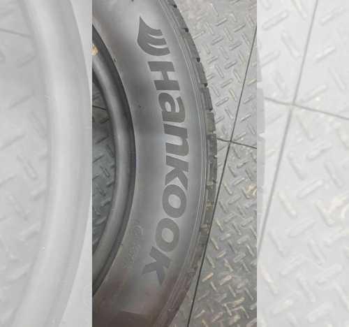 Hankook Ventus Evo Suv 235/55 R17