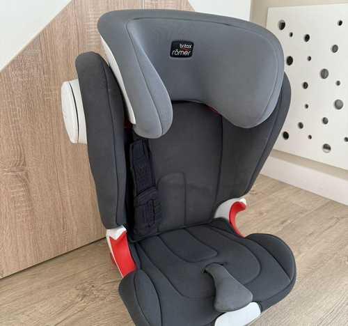 Автомобильное кресло britax romer kidfix II XP