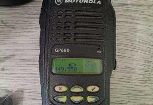 Рация Motorola GP680