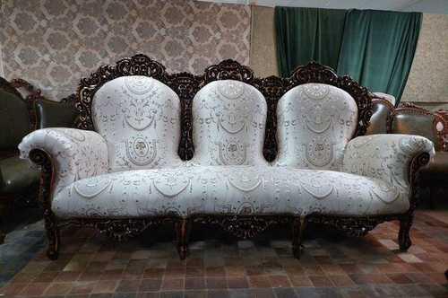 Гостиная Франческо. Кресла и диван. Италия. Дуб