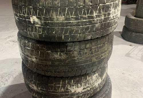Bridgestone Blizzak Revo1 235/55 R17