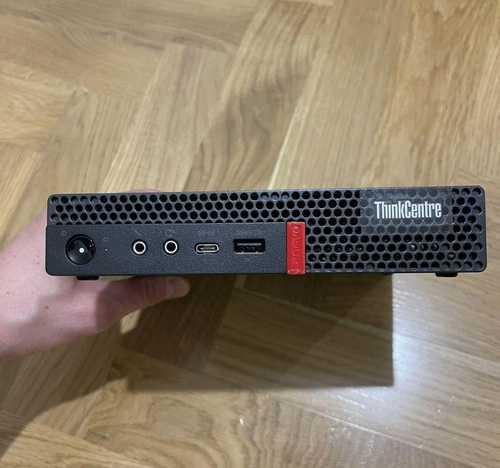 Lenovo ThinkCentre M720g