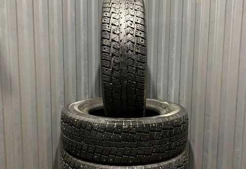 Viatti Vettore Inverno V-524 195/70 R15C 104R