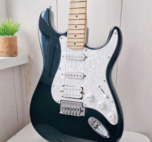 Электрогитара Squier Stratocaster HSS