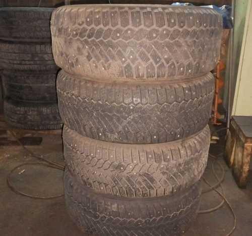 Continental ContiIceContact 215/55 R17
