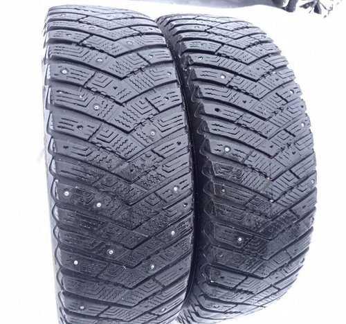 Goodyear UltraGrip Ice Arctic SUV 215/65 R17 99T