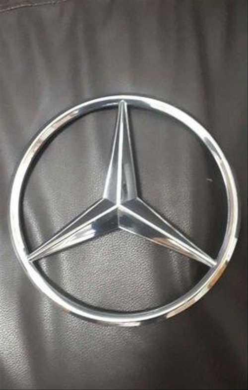 Эмблема решётки радиатора Mercedes