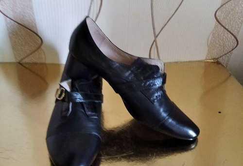 Полуботиники туфли новые женские кожаные 41 р-р