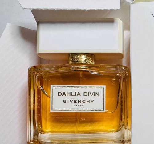 Givenchy dahlia divin EAU DE parfum винтаж