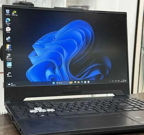 Asus Tuf dash f15 i7