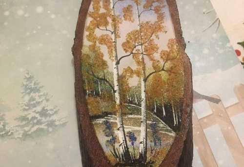 Картина на спиле дерева из янтаря