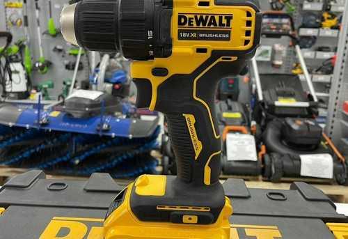 Аккумуляторная дрель-шуруповерт DeWalt DCD708D2T-Q