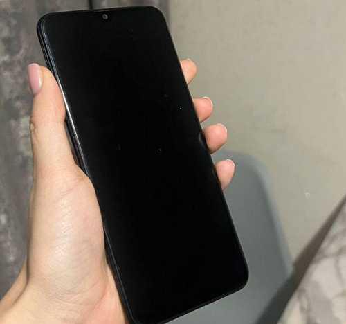 Samsung Galaxy A20, 3/32 ГБ