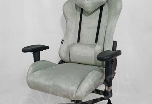 Игровое кресло из ткани с качанием. Новое