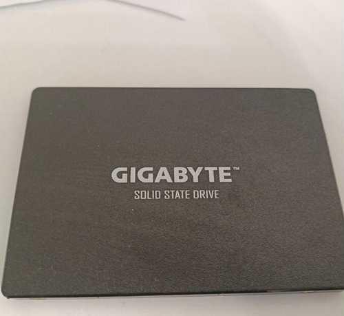 SSD 120 Gb Gigabyte GP-gstfs31120gntd