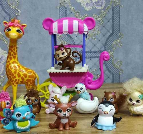 Зверята Энчантималс