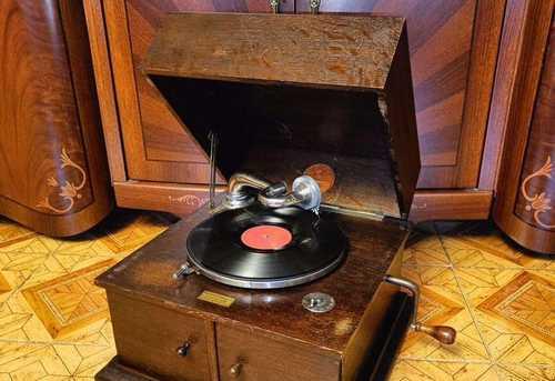 Антикварный кабинетный граммофон, Германия