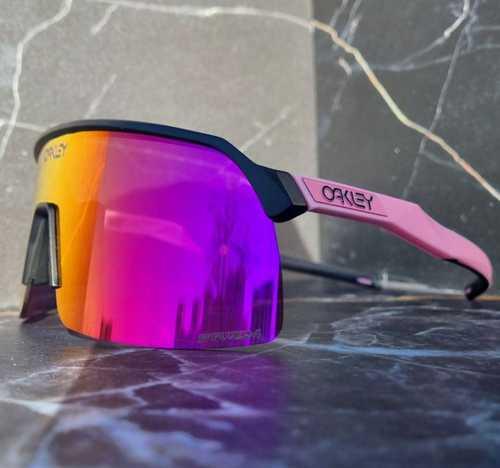 Новые спортивные очки Oakley sutro