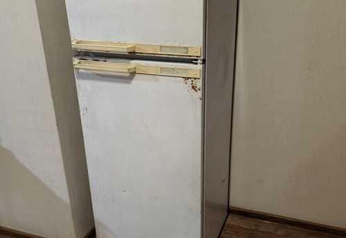 Холодильник Минск Атлант б/у