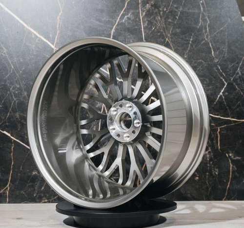 Кованные диски R21 BMW M5