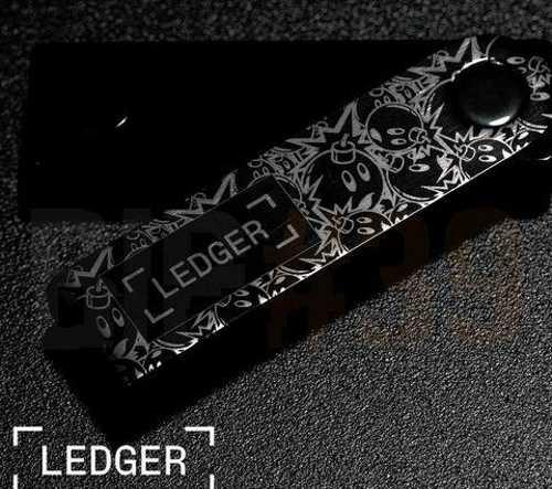 Авторский криптокошелек Ledger Nano X The Hundreds