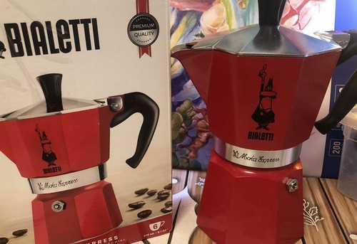 Гейзерная кофеварка bialetti