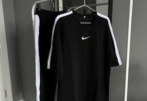 Костюм Nike штаны + футболка