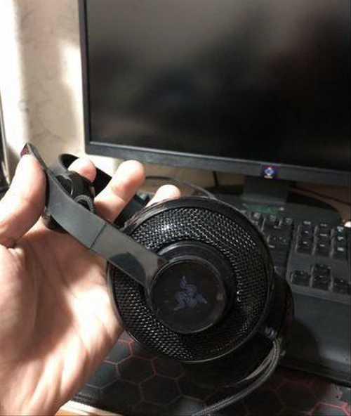 Наушники Razer Megalodon
