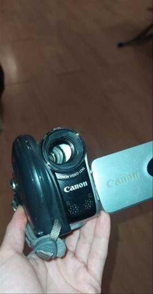 Видеокамера canon DC 301