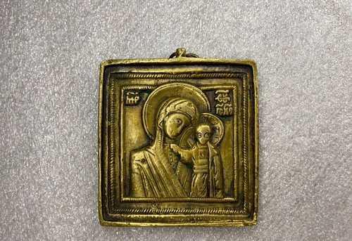 Старинная литая икона Богородица