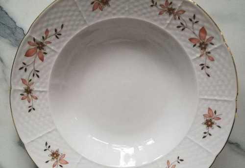 Набор суповых тарелок фарфоровых Thun menuet