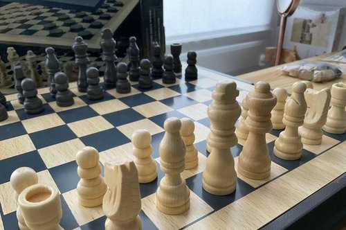 Деревянный набор: шашки, шахматы, нарды