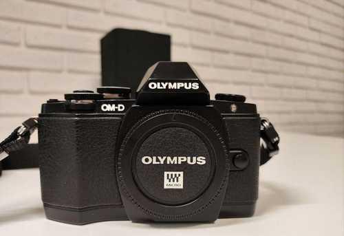 Компактный фотоаппарат Olympus OM-D E M10 + 14-42