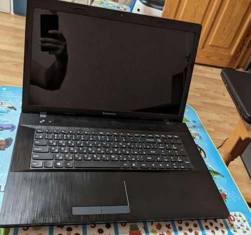 Продам Lenovo G700, intel,hd grafics,ssd. 17 дюйм