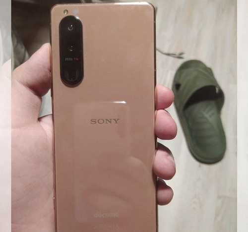 Заднее стекло на Sony Xperia 5 iii