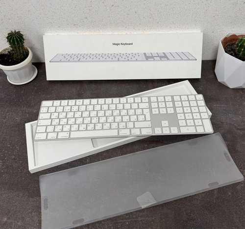 Apple Magic Keyboard with Numeric Keypad