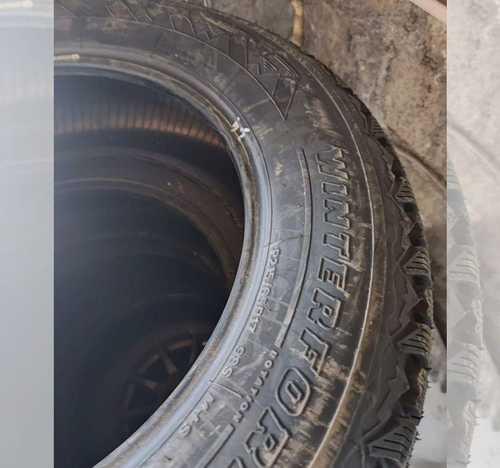 Firestone Winter Force 215/65 R17