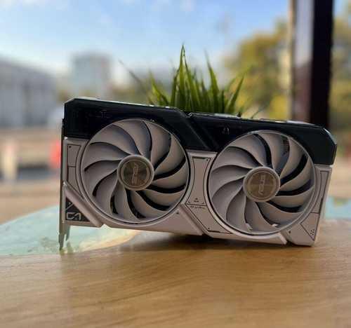 Видеокарта Asus GeForce 4060 Dual White OC