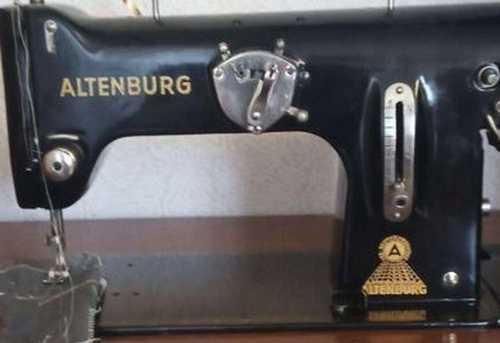 Коллекционная швейная машинка Altenburg. Германия