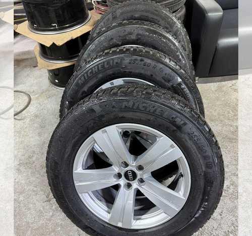 Michelin X-Ice North 4 SUV 255/60 R18 112T