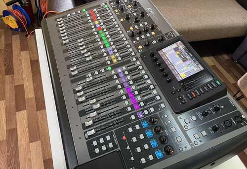 Микшерный пульт behringer x32