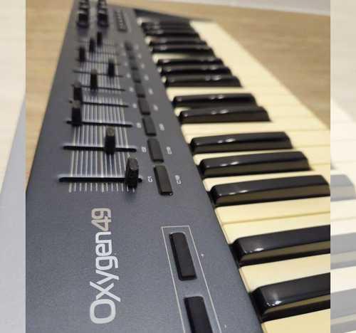 Midi клавиатура M Audio Oxygen 49 (3rd gen)