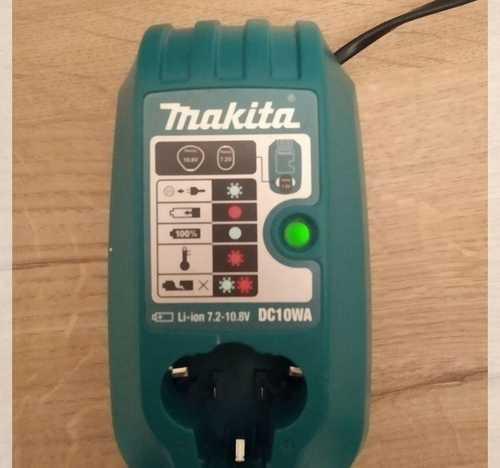 Зарядное устройство makita DC10WA