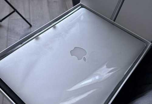 MacBook Air 13 (2017), 128 ГБ, Core i5, 1.8 ГГц, RAM 8 ГБ, Intel HD Graphics 6000