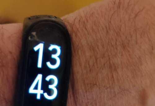 Смарт часы xiaomi mi SMART band 4