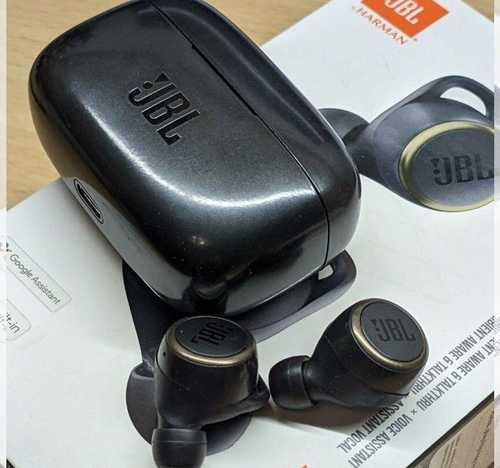 Беспроводные наушники JBL live 300 tws