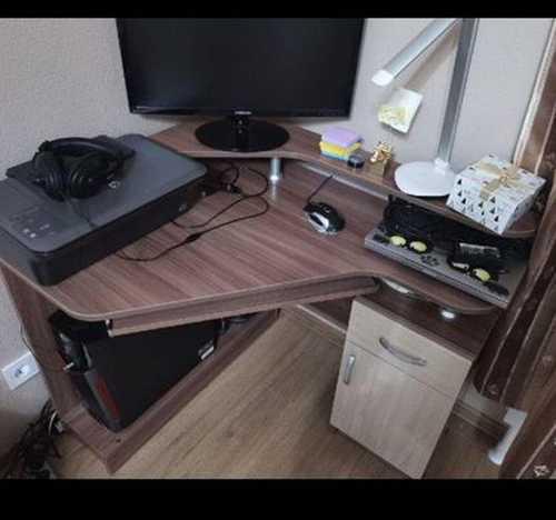 Компьютерный стол маленький бу