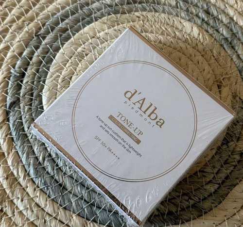 Кушон dalba waterfull tone-up sun cushion